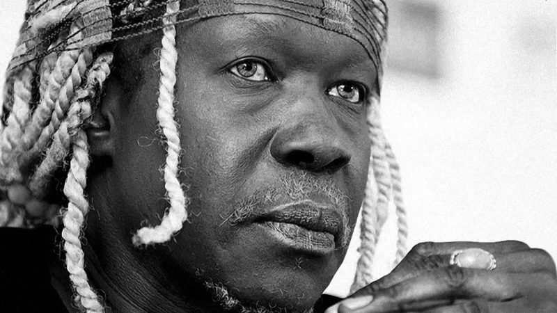 RIP. Geoffrey Oryema, le musicien franco-ougandais de l'exil africain ...